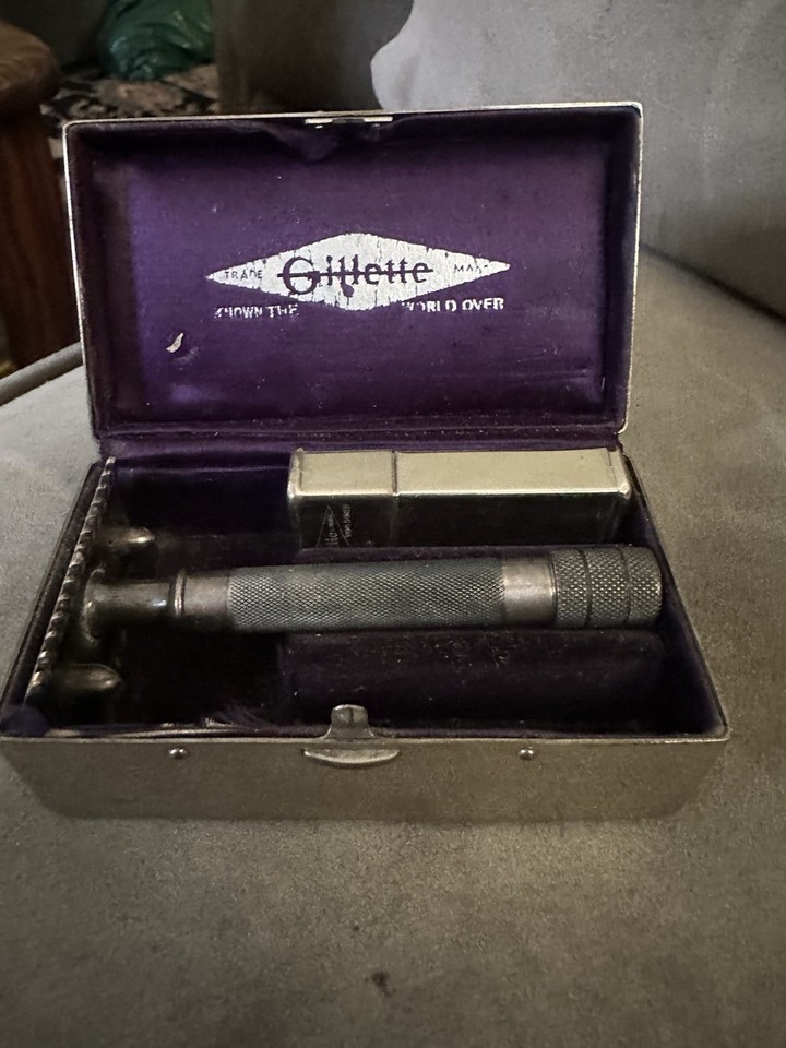 Vintage Gillette Razor with case - Pat Date Nov 15, 1904 Low Serial ...