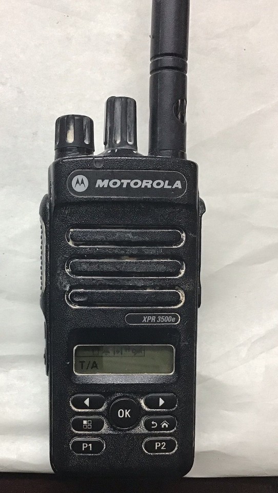 Motorola XPR 3500e Radio UHF Two Way Portable AAH02RDH9VA1AN W/ Battery ...