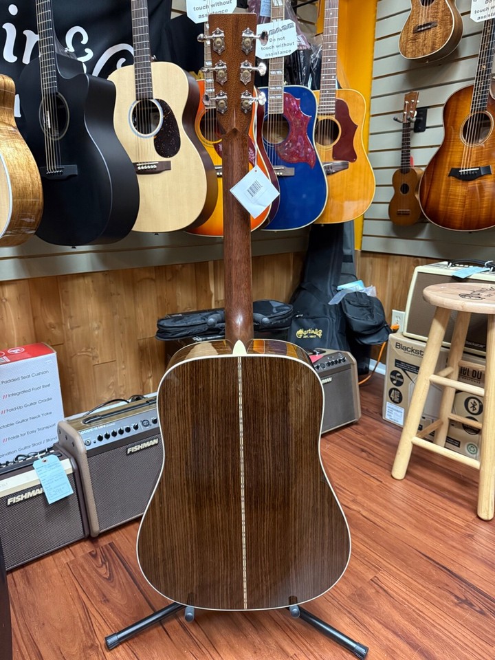 Martin D-28 Standard Series Dreadnought Acoustic Guitar - 1935 Sunburst ...