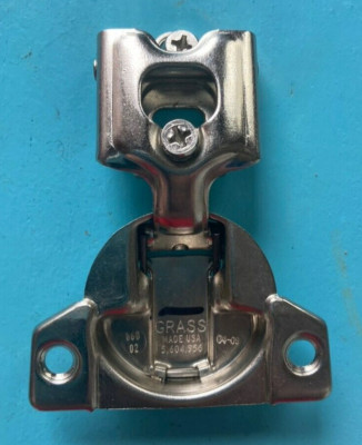 Grass 860 02 Face Frame Hinge "Slanted" w/ attached mount plate 1/2 ...