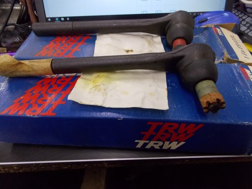 Steering Tie Rod End TRW ES403L and ES403R Pair | eBay