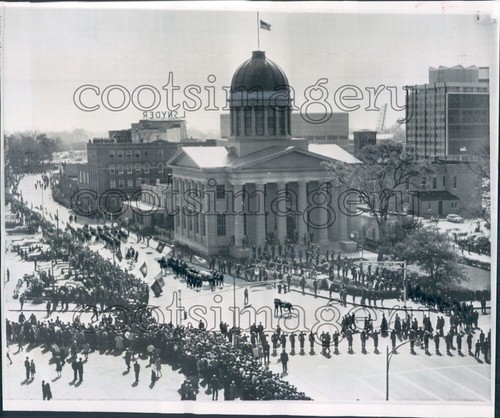 1964 General Douglas MacArthur Funeral Procession St Paul's Norfolk ...