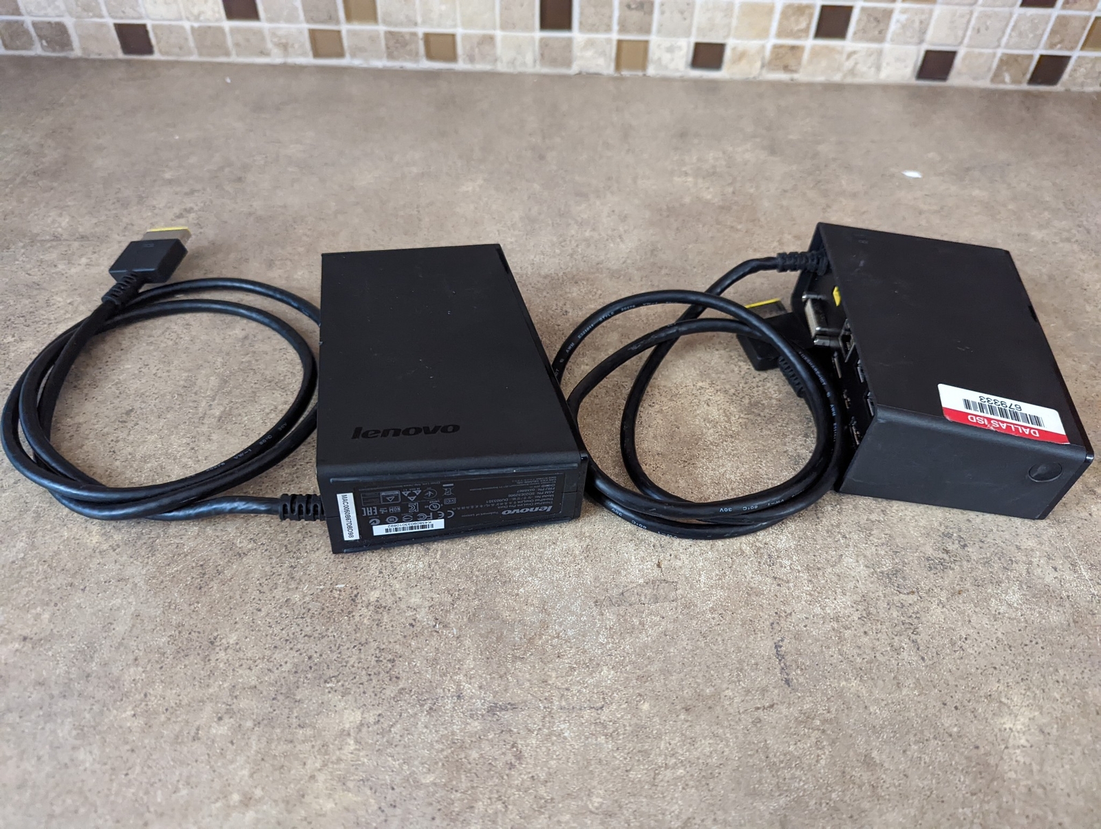 LOT OF 2 LENOVO DU9033S1 THINKPAD ONELINK PRO DOCK USB DP DOCKING ...