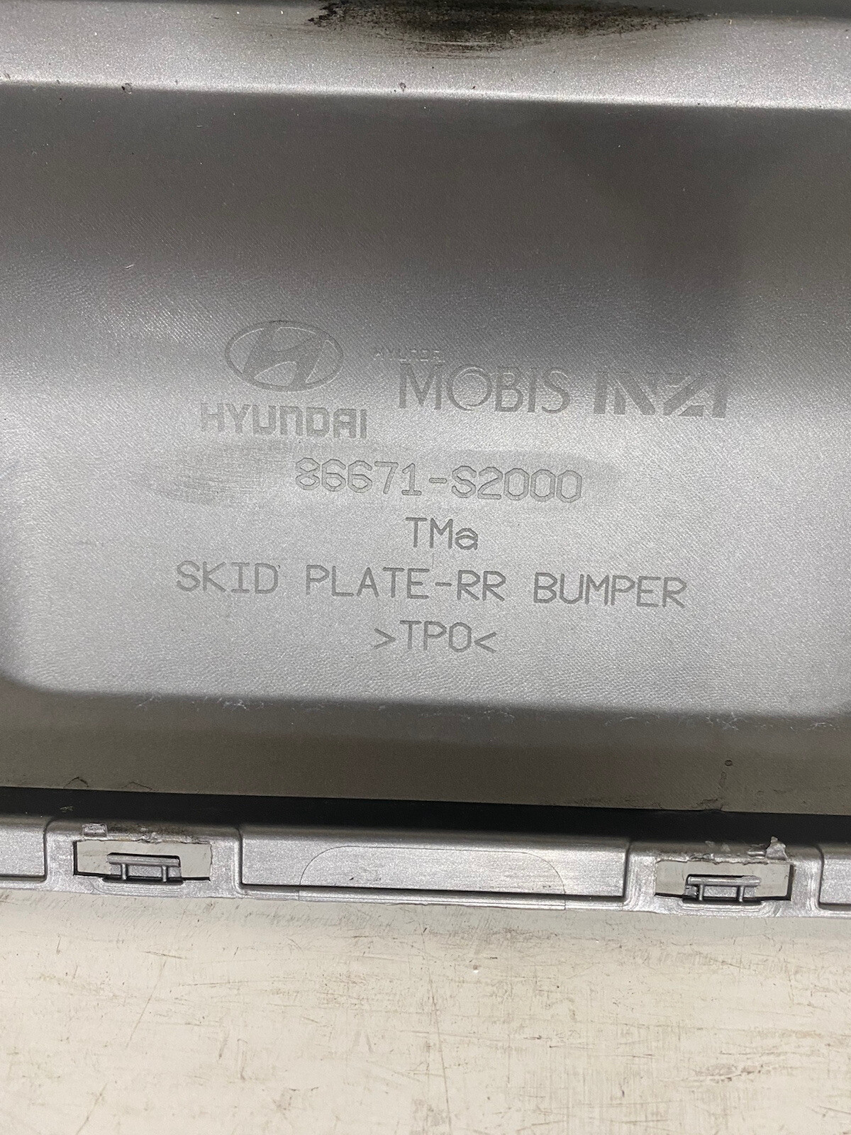OEM 2019-2020 Hyundai Santa Fe Rear Bumper Valance Genuine 86671-S2000 ...