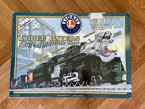 Lionel Three Rivers Fast Freight Train Set - Ready-to-Run w ...