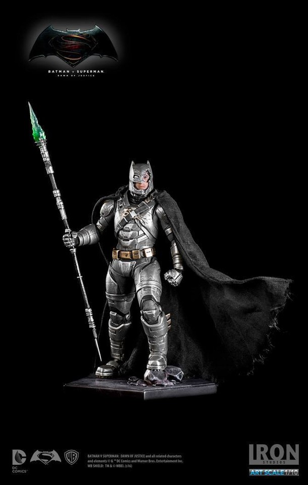 Iron Studios Armored Batman Vs Superman Statue Battle Damaged Figure V ...