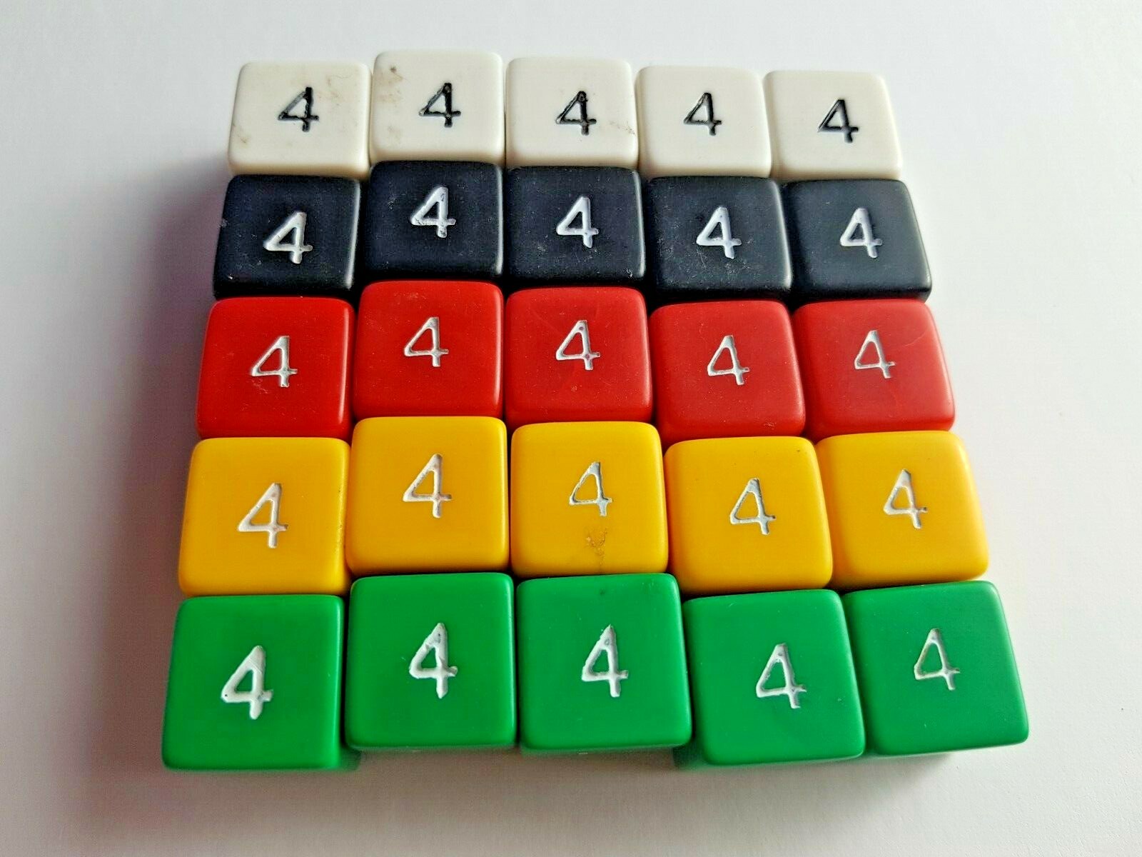 RPG Gaming Dice Lot of 25 Rastafarian Colors Slay Dragons Dungeons ...