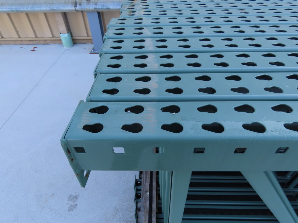 Teardrop Pallet Racking Upright Leg 16'x3 1/2' 23,900 LB 192" x 42" 3 ...