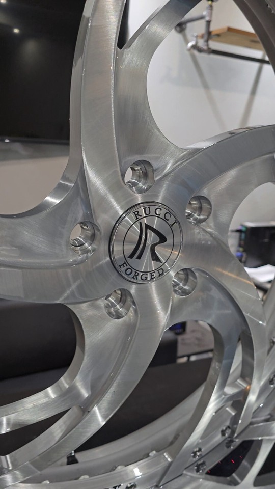 24 Inch Rucci Banks Bushed Chrome Wheels Rims 24x10 255/25Z24 Lexani ...