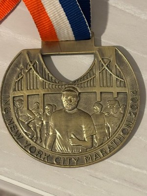 2004 NYC New York City MARATHON MEDAL Fred Lebow Abbott World Marathon ...