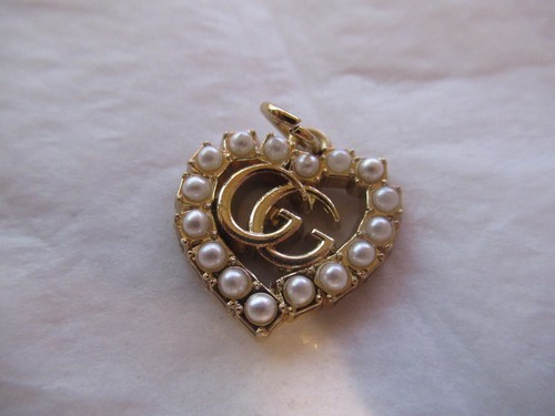 GUCCI ZIP PULL 22X20MM gold tone, FAUX PEARL THIS IS FOR 1 heart | eBay