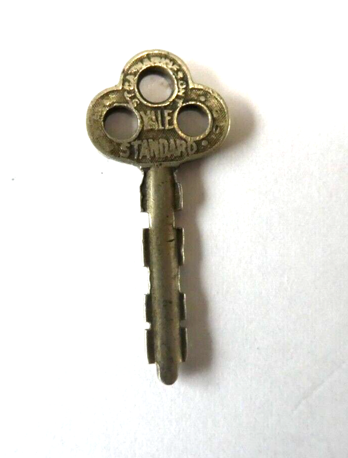 Vintage Yale & Towne Key, Standard F50 Made In St. Catharines, Ont. | eBay