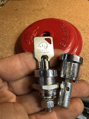 2 Locks SET Beaver 1 Key Bulk Vending RACK RB NB Gumball Machine Same ...