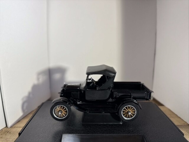 Fairfield Mint 1925 Ford Model T Pickup 1:24 Die Cast | eBay