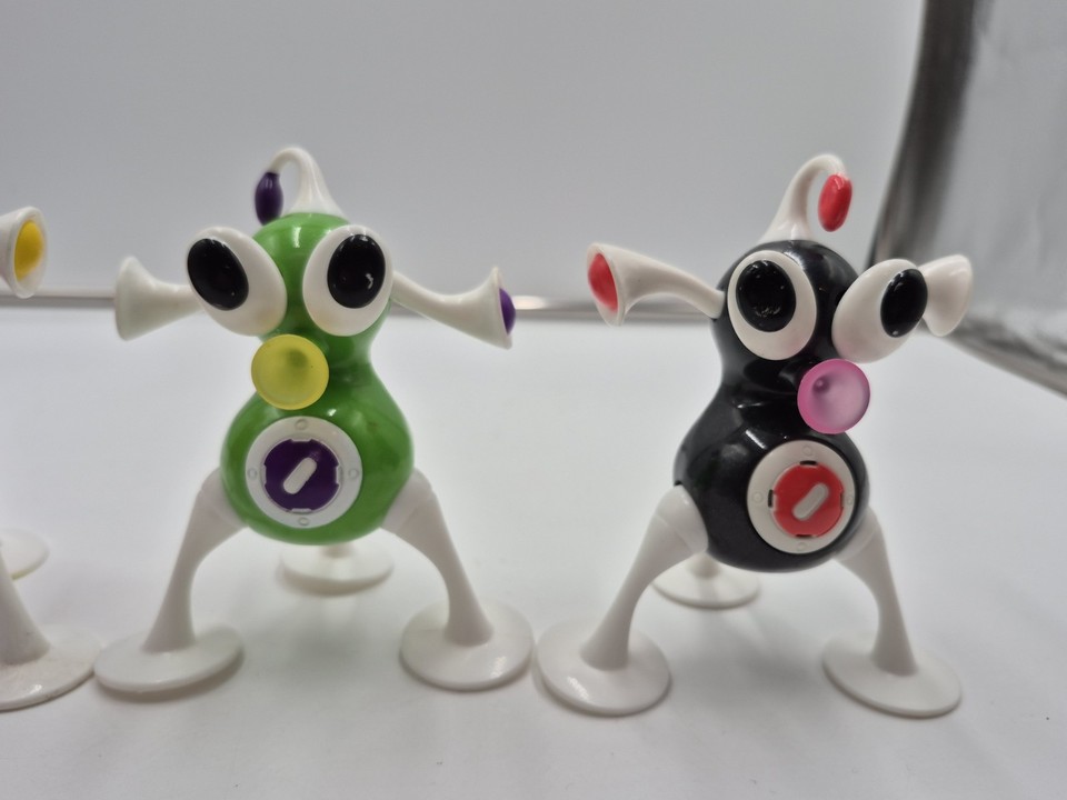 2006 McDonalds Zizzle Toys Lot of 4 iZ Robot Action Figure Toys | eBay