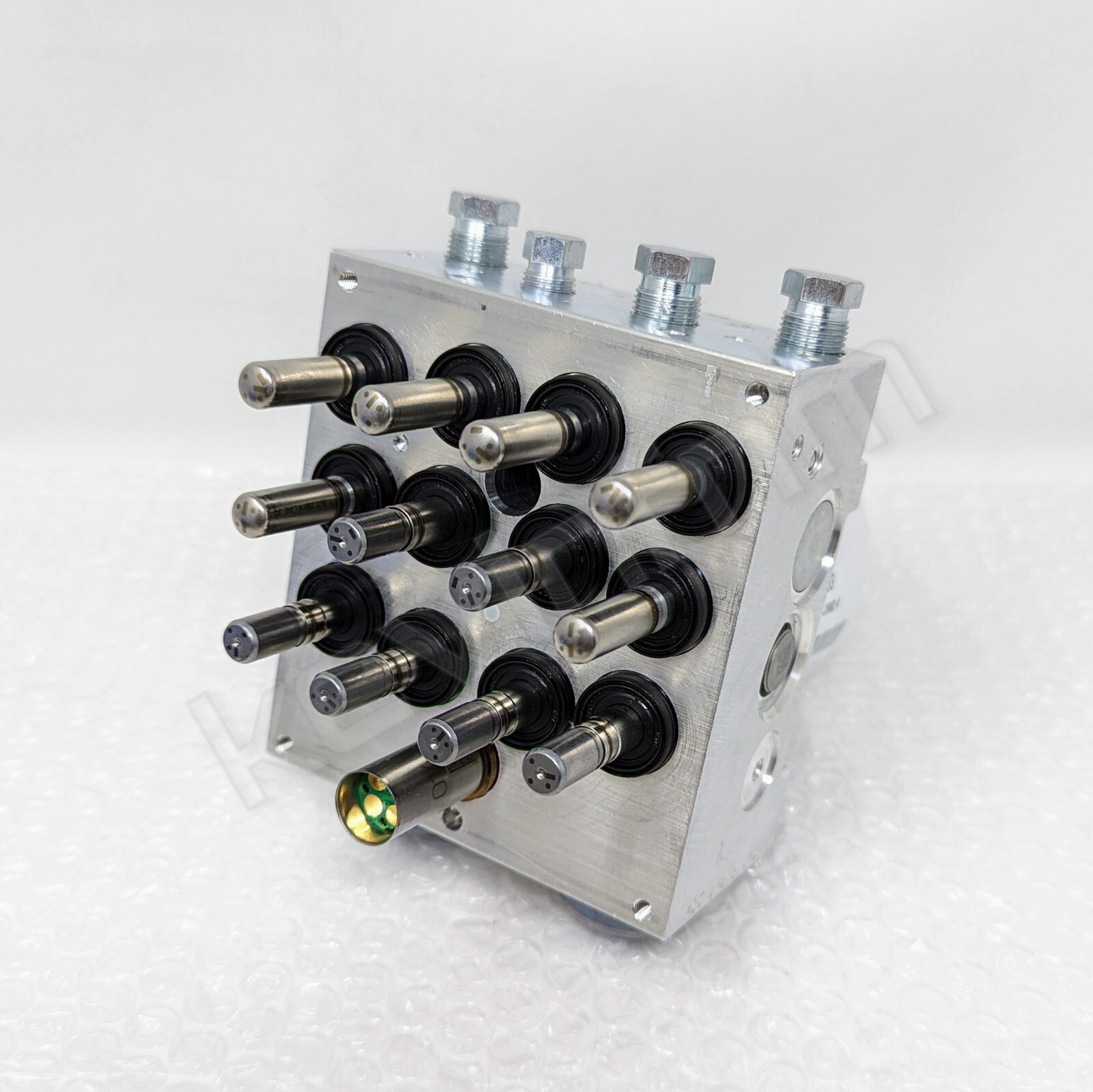 NEW **GENUINE** GM® Parts 23158133 ABS Brake Modulator Valve OEM for ...