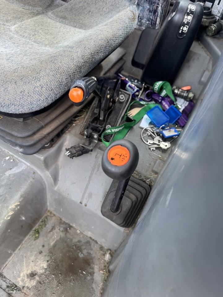 Used New Holland TN75 SA with cab and low hours | eBay UK