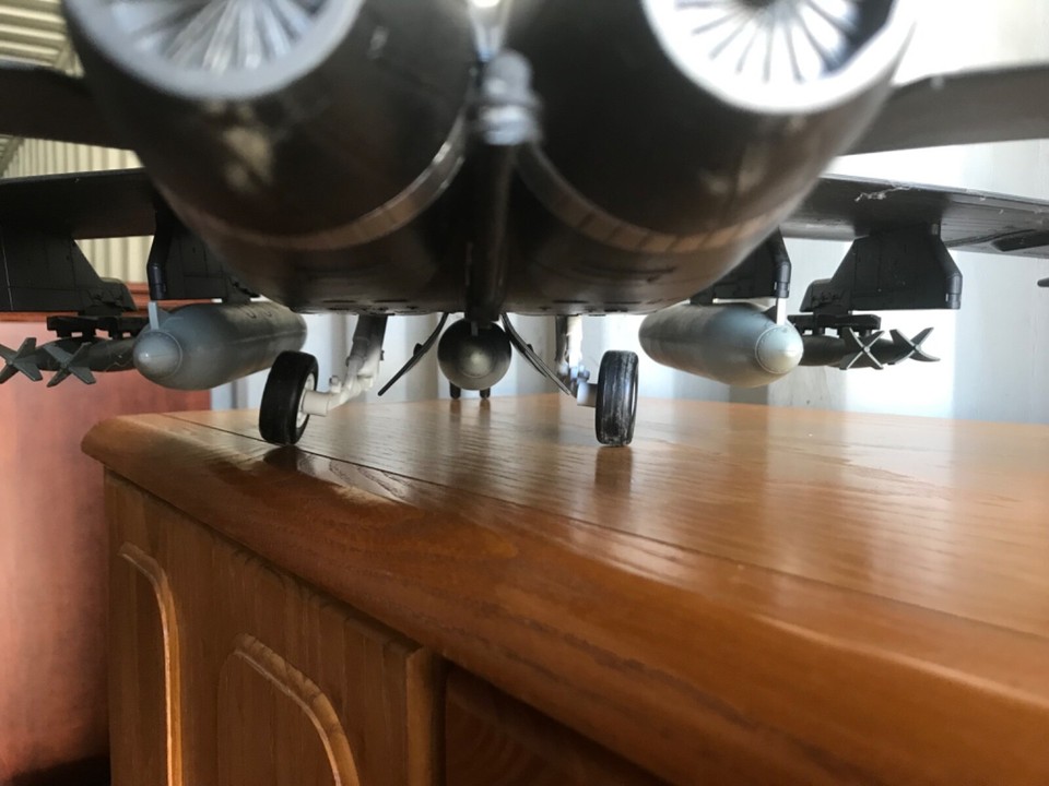 BBI Elite Force F/A-18 HORNET 1:18 Scale Jolly Rogers 21st century f4u ...