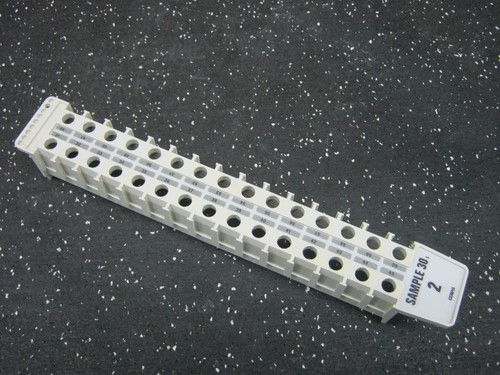 ROCHE DIAGNOSTICS RACK SAMPLE 30s #2 FOR COBAS ANALYZER 30 8mm I.D ...