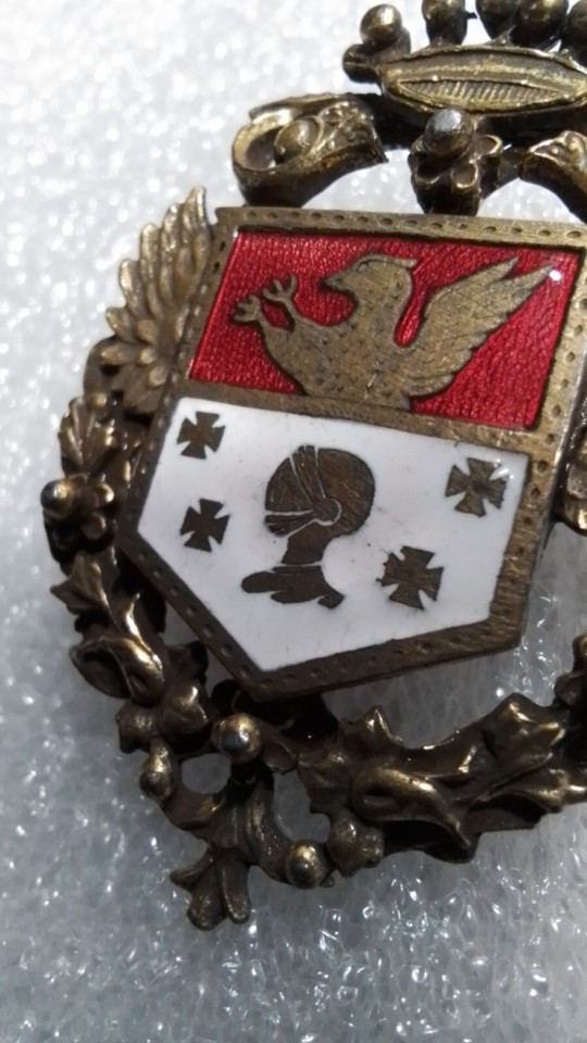 1945-1955 CORO PEGASUS Coat of Arms Heraldic Crest Knight Cross Shield ...