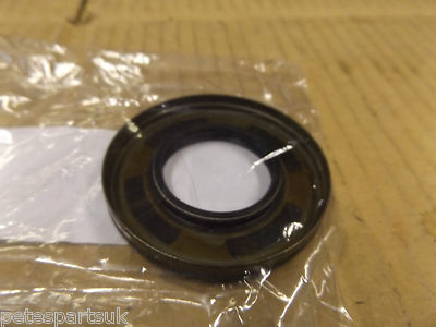 New Genuine Mercedes Benz SG 270-6.1 Transmission Seal Ring A0239975547 ...