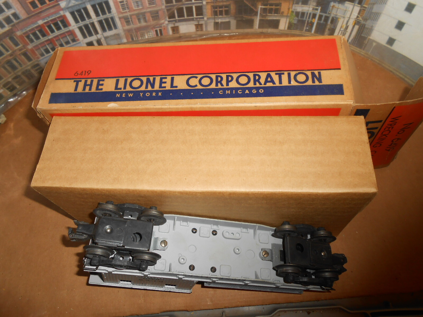 O/O-27 Lionel Postwar Freight Cars in box. 6428, 6257, 6012, 6419 ...