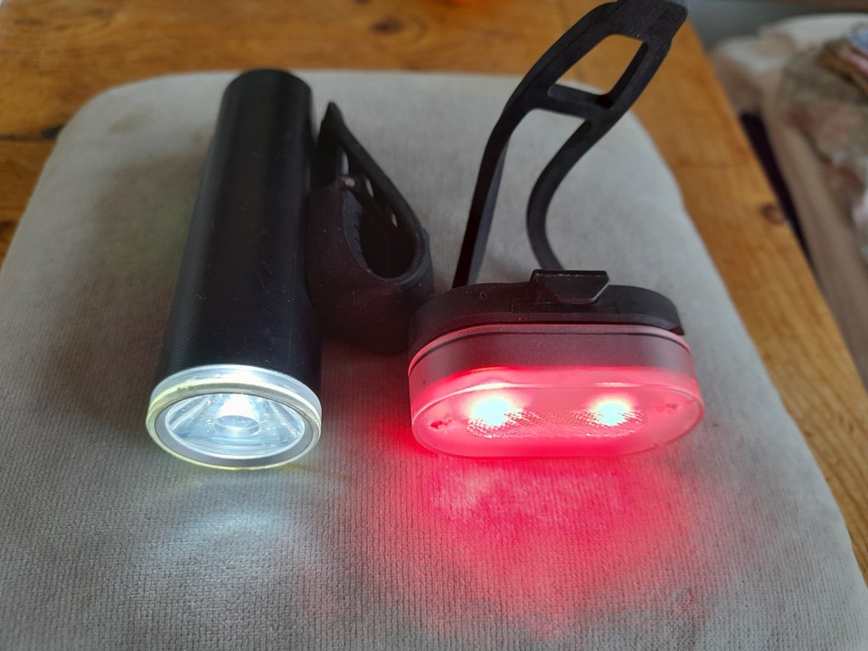 Halfords advance 400 lumen usb front light & Decathlon twin usb rear ...