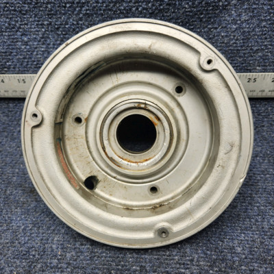 161-04700 | Cleveland | Beechcraft C23 | OUTER MAIN GEAR WHEEL HALF (6. ...