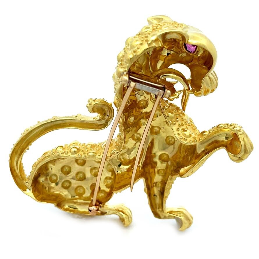 17k Chinese Lion Foo Dog Yellow Gold Red Stone Emboss… - Gem