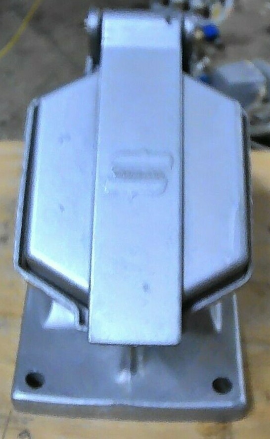 COOPER ENR5201 M3 RECEPTACLE 20A 125VAC -FREE SHIPPING | eBay