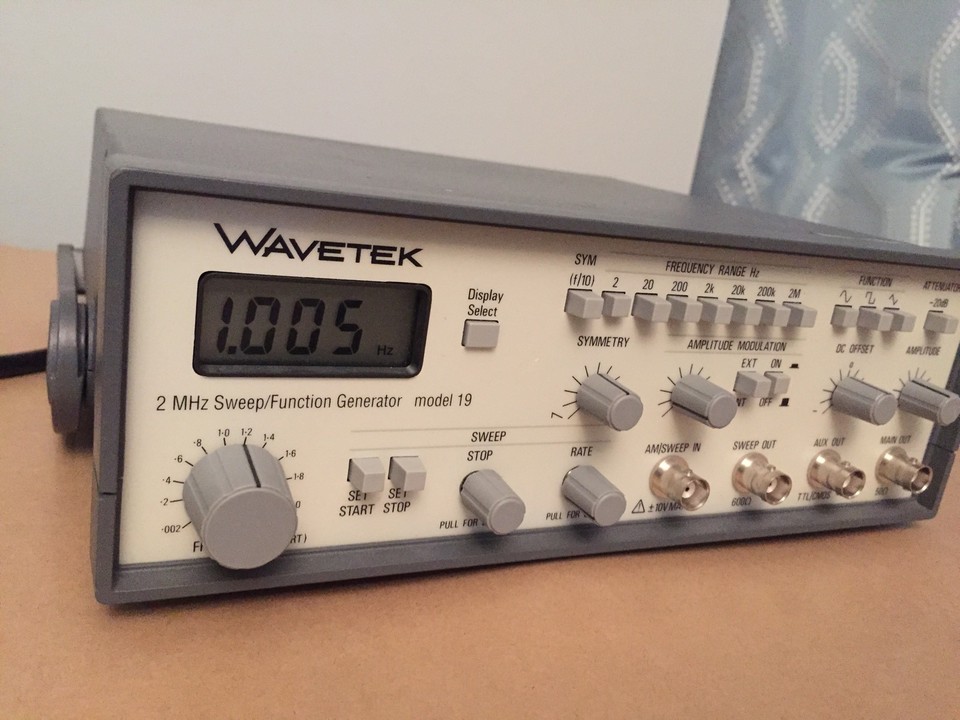 Wavetek 2MHz Sweep/Function Generator / Model 19 | eBay