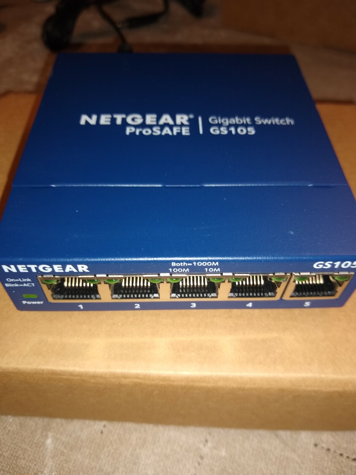 NETGEAR ProSafe 5 Port Gigabit Switch GS105v5 With Power Adapter ...