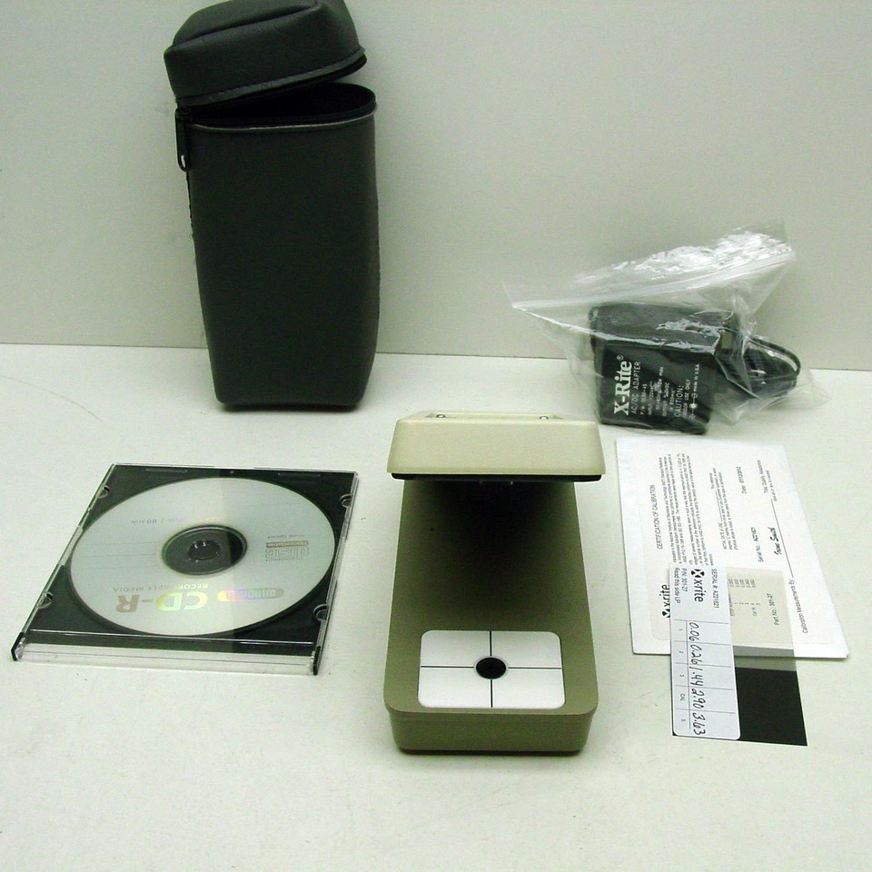 X-rite 331 Transmission Densitometer Very recent model B/W Xrite 331 ...