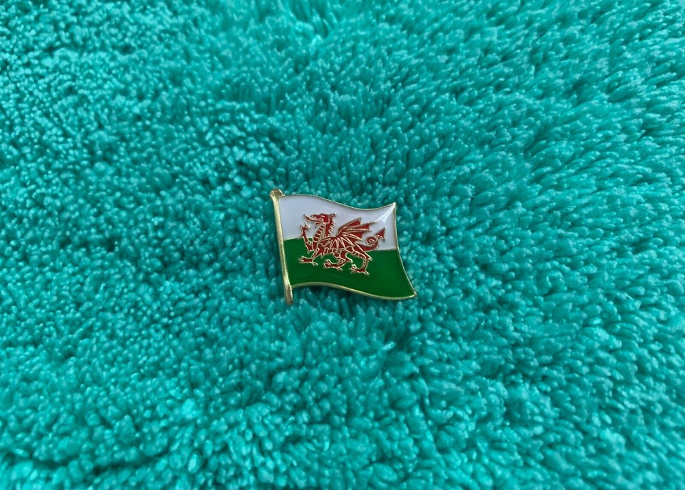 METAL UK FLAG GOLF BALL MARKERS. | eBay UK