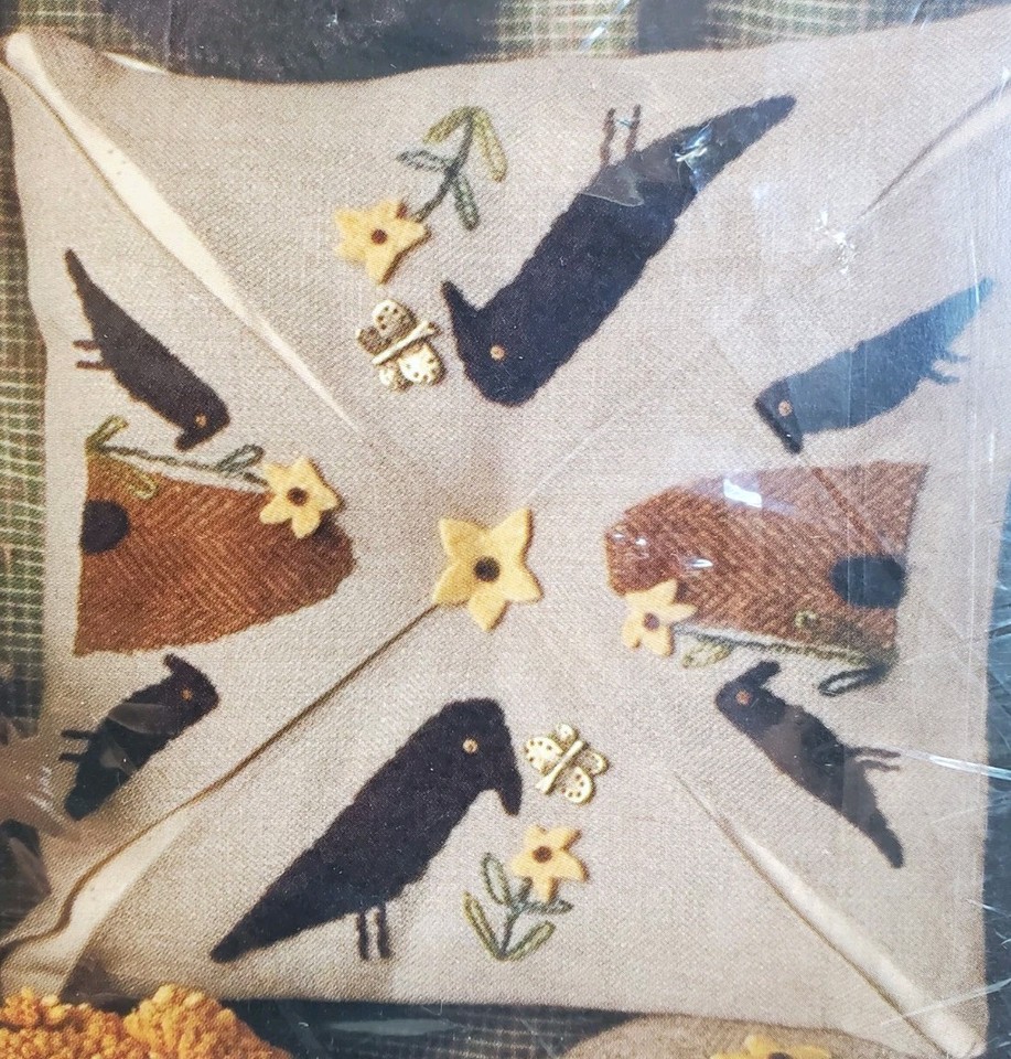 Homespun Elegance Counted Cross Stitch & Applique BEE WATCHERS | eBay