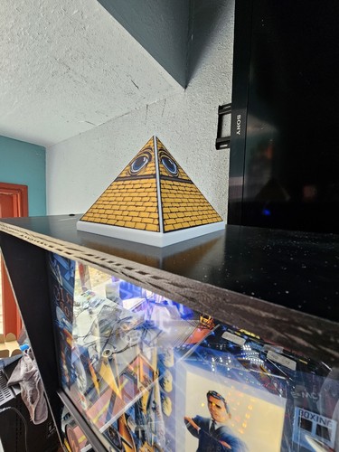 1993 Twilight Zone Pinball Machine Pyramid Topper MOD w/Color Flashing ...