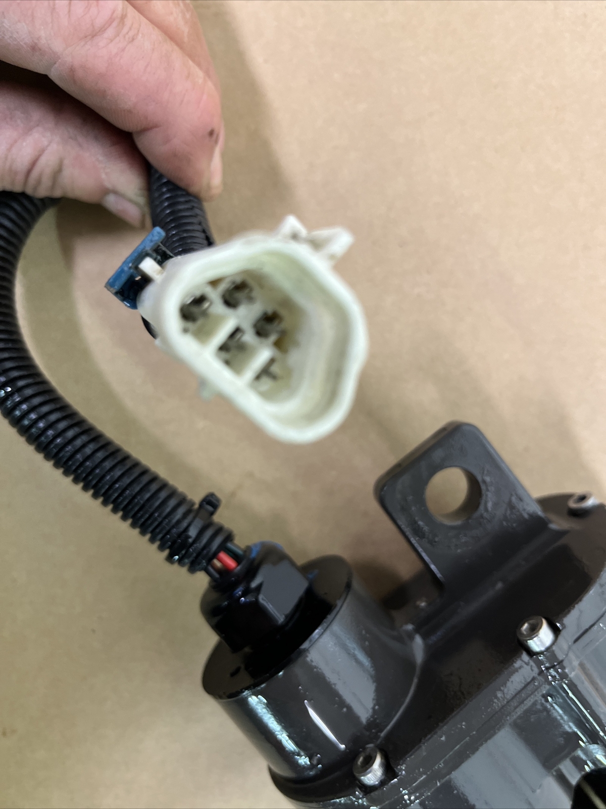 OEM Mercury Verado Shift Actuator 8M0084279 Perfect 225 250 275 300 350 oem-mercury-verado-shift-actuator-8m0084279-perfect-225-250-275-300-350