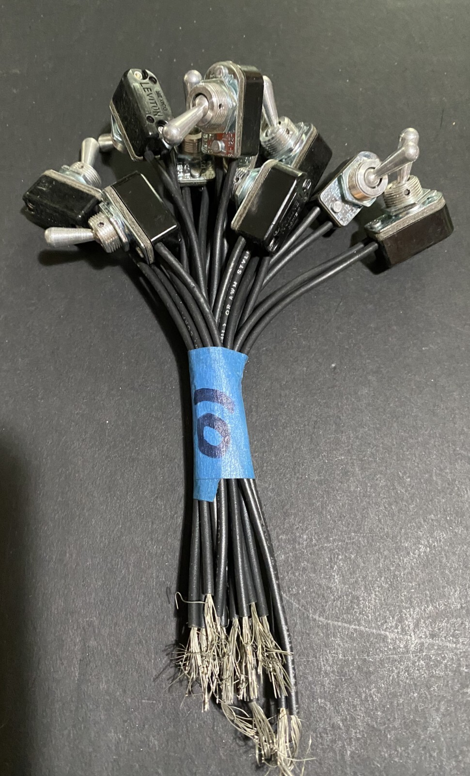 10 each LEVITON Toggle Switch 1-Pole, 6/3 Amp 125/230V w/ 6" pigtail | eBay