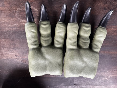 Jurassic World Park Therizinosaurus Slasher Dinosaur Claws Hands ...