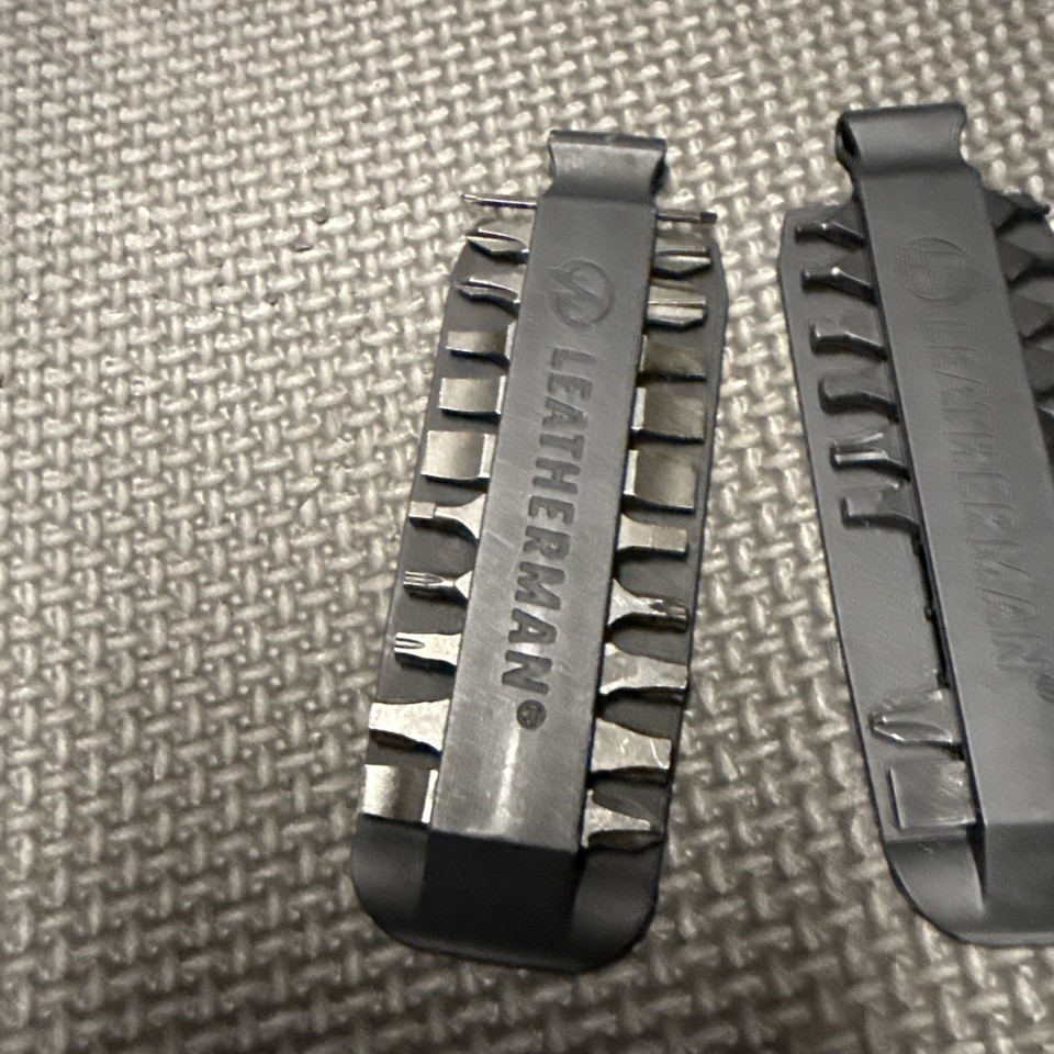 Leatherman Bit Kit 60 Driver Bits - Wave arc alpha Charge Skeletool ...