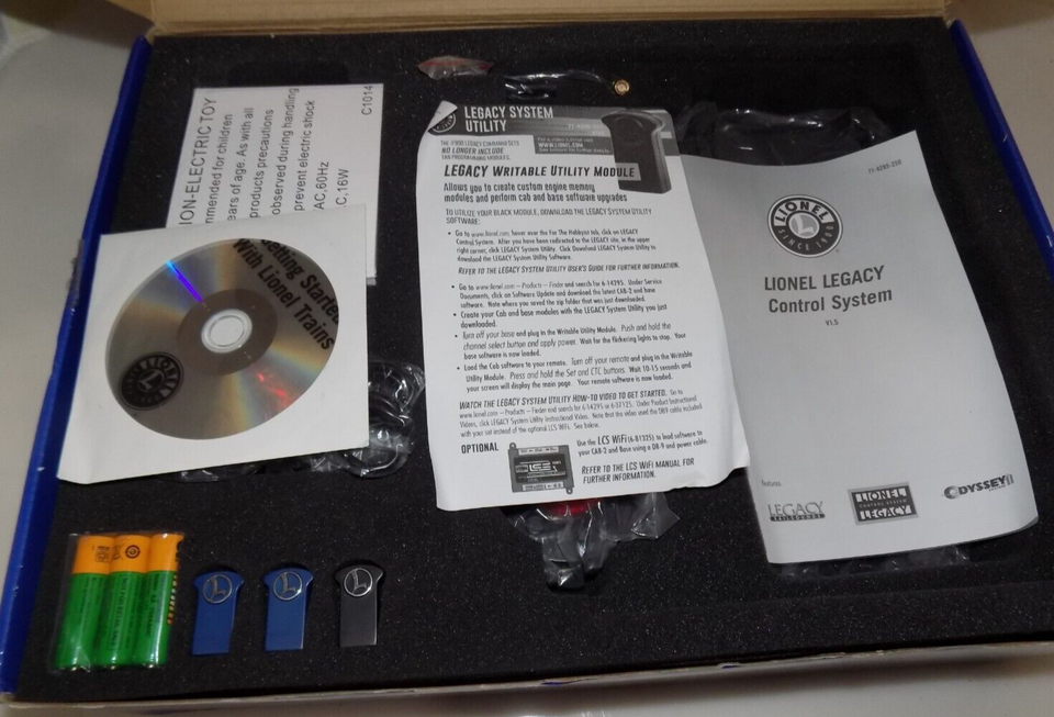 Lionel Trains Legacy System : Command Station & Remote #990 Item #6 ...