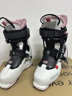 Dahu Ecorce 01 Womens Ski Boots - New In Box - Mondopoint 24-24.5 #2H2 ...