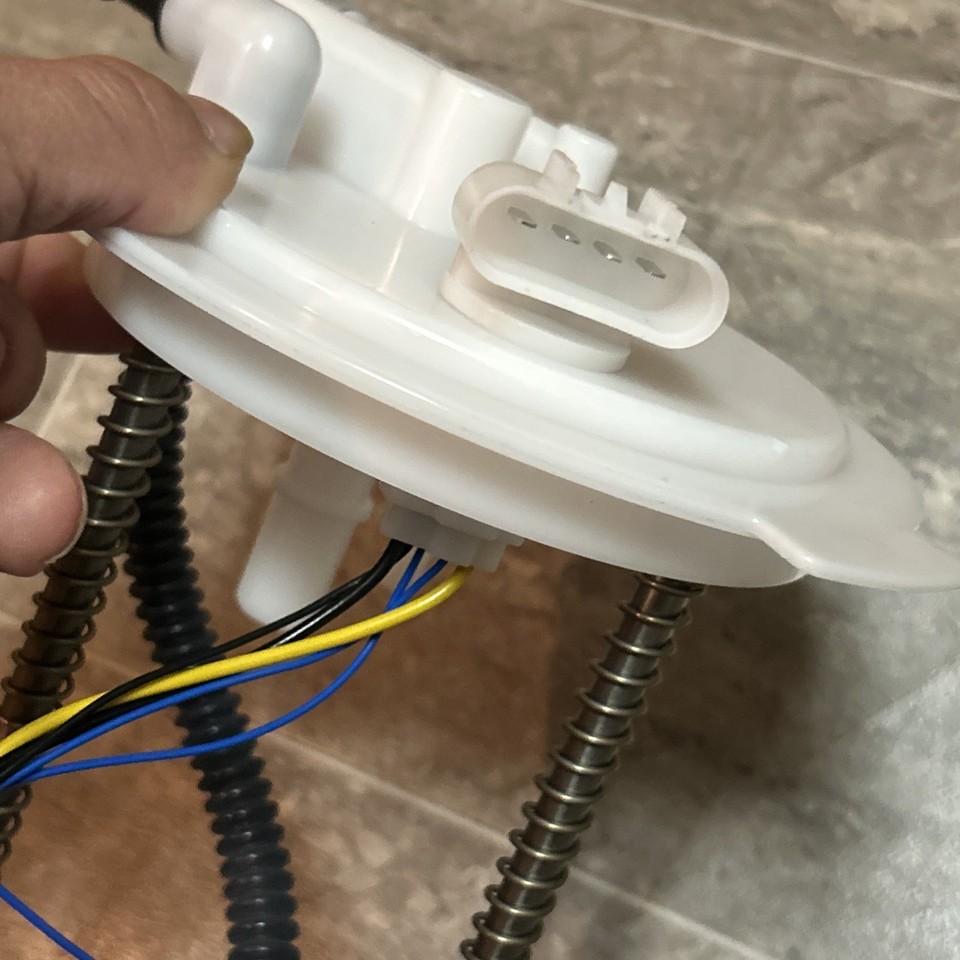 Gas Fuel Pump Module Assembly for 2008-2010 Buick Lucerne 3.8L 3.9L 4 ...