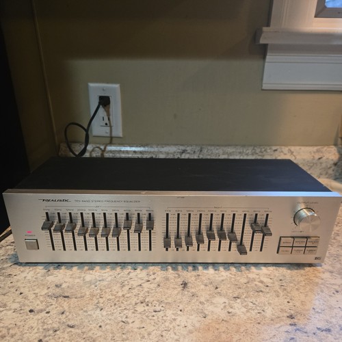 Realistic 10-Band Stereo Frequency Equalizer EQ (Model 31-2005) Working ...
