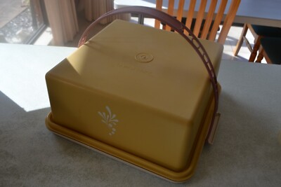 Tupperware Vintage Cake Taker Square with handle. | eBay