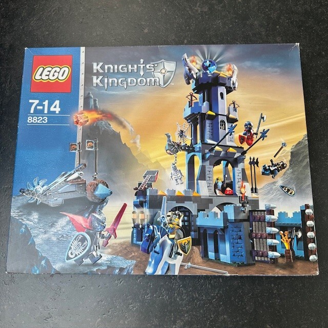 LEGO Castle Mistlands Tower 8823 – 100% Complete w/ Box & Instructions ...