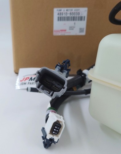 TOYOTA Genuine LAND CRUISER LX470 Height Control Pump & Motor Assy ...