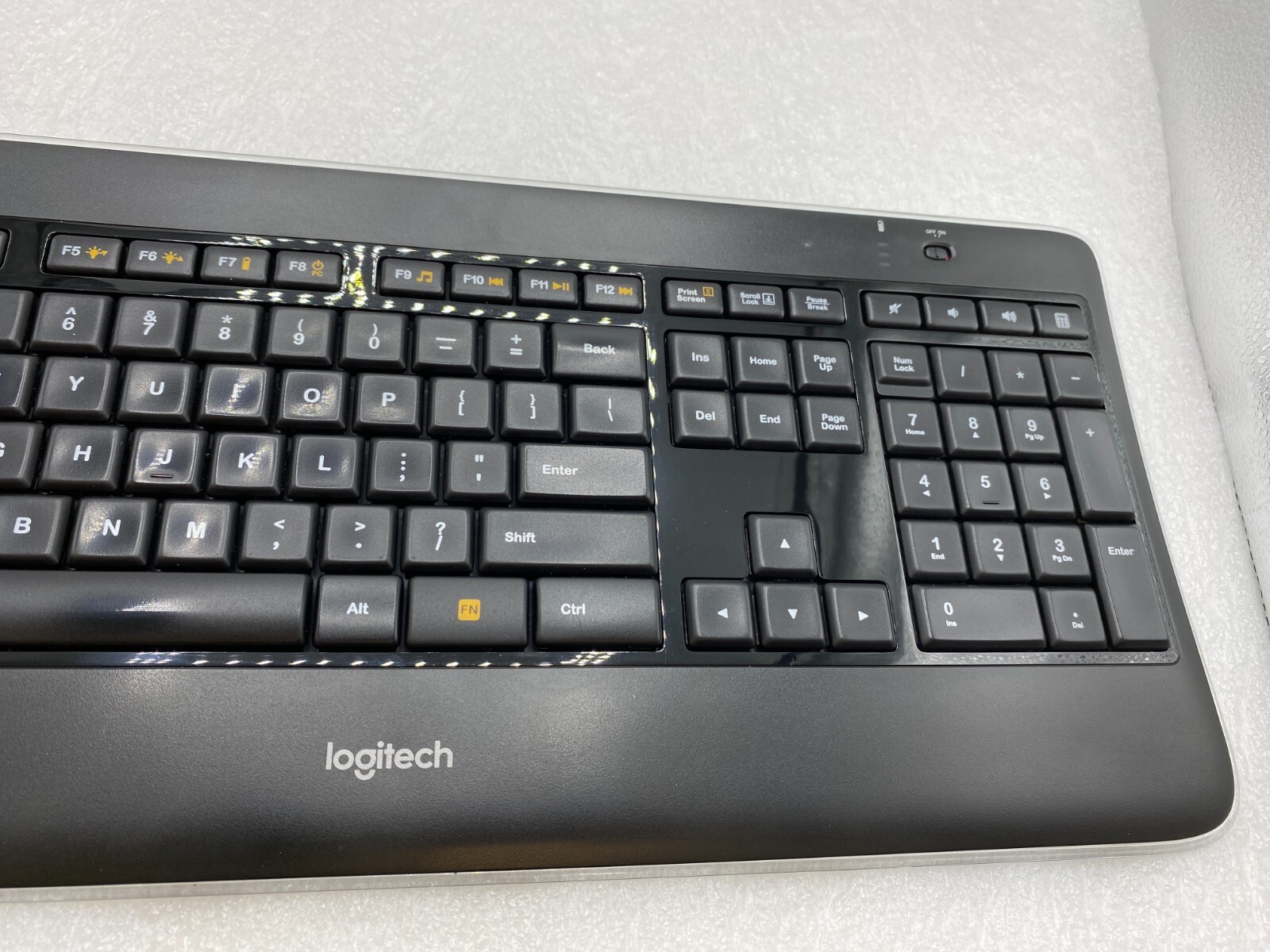 Logitech K800 (Y-R0065) Illuminated Wireless Keyboard - w/o dongle Free ...