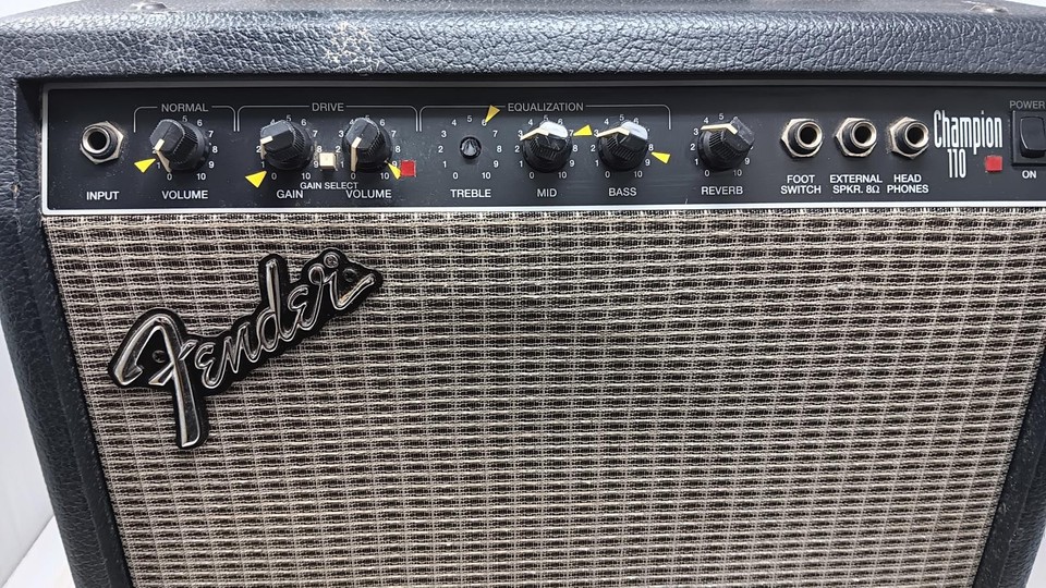Fender Champion 110 - 1x10in PR 225 TransTub Guitar Combo Amplifier ...