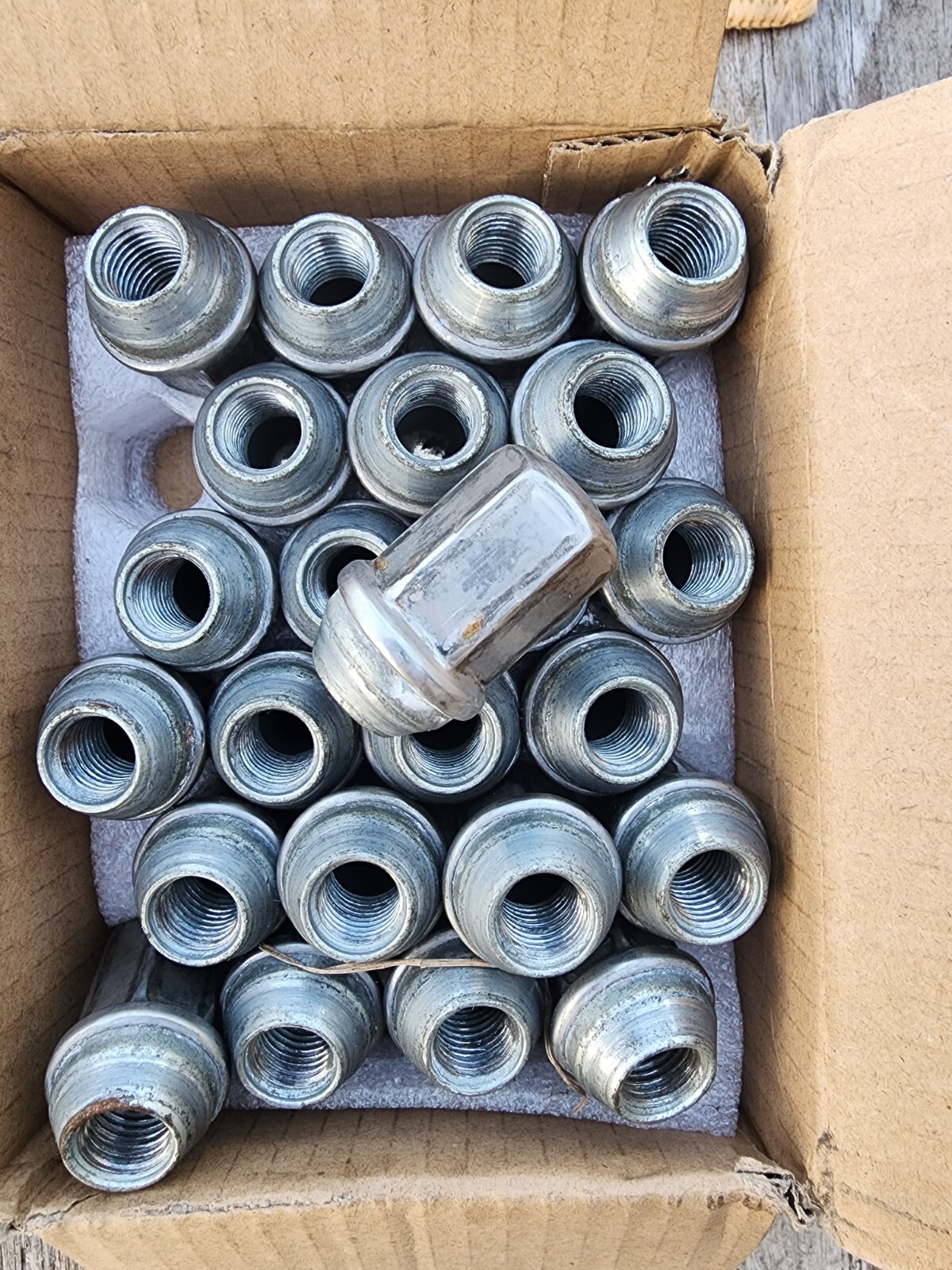 6 pcs Wheel Lug Nuts (6) GMC fits Acadia Tahoe Yukon Enclave Outlook ...